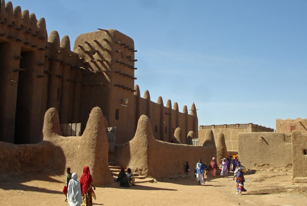 Mali's Holistic Mud Architecture Survives the Test of Time